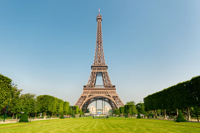 Eiffel Tower Tickets 2026: Official vs Resellers, Combo Deals & Insider ...